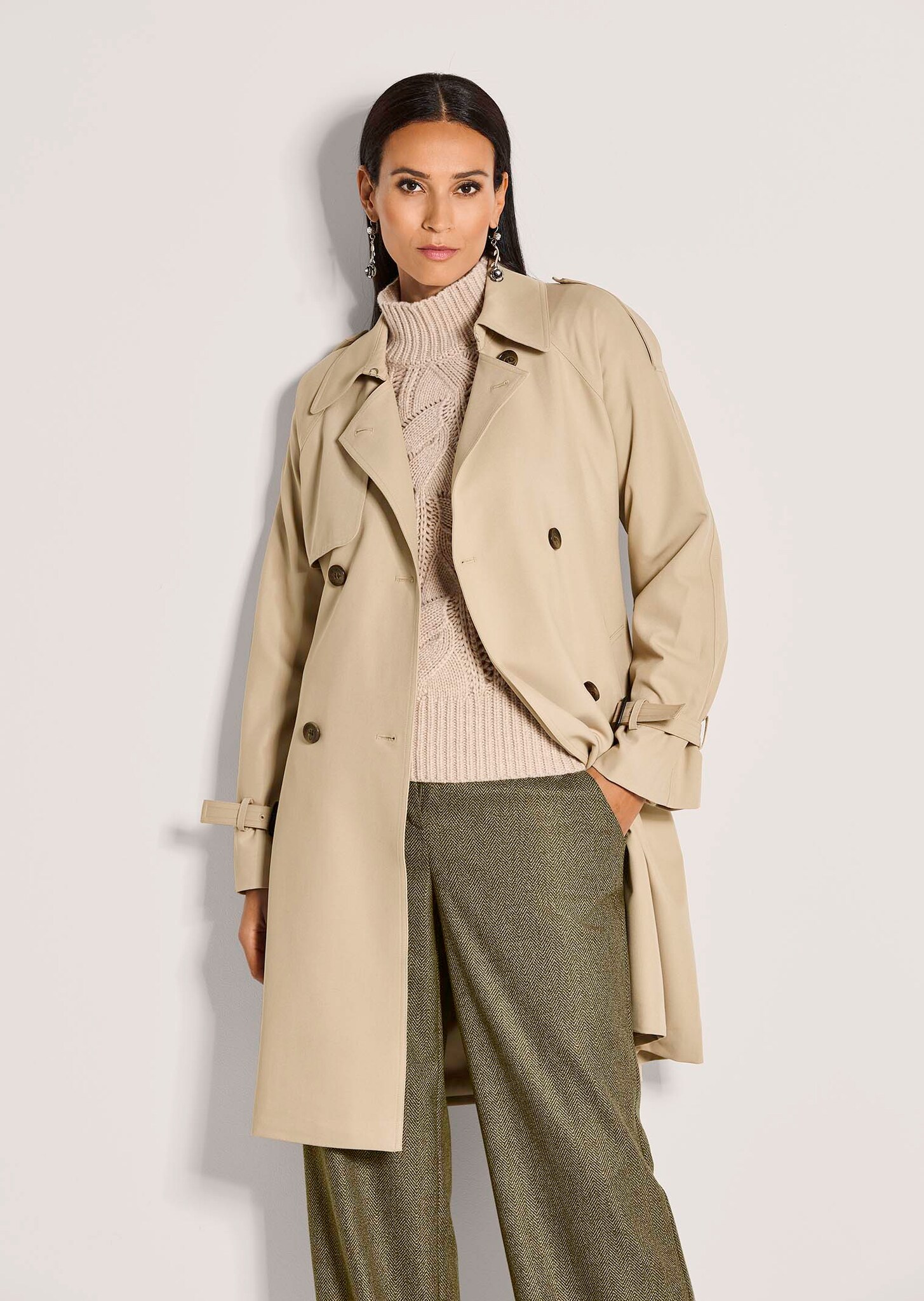 Schone Trenchcoat Fur Kleine Frauen Fotos