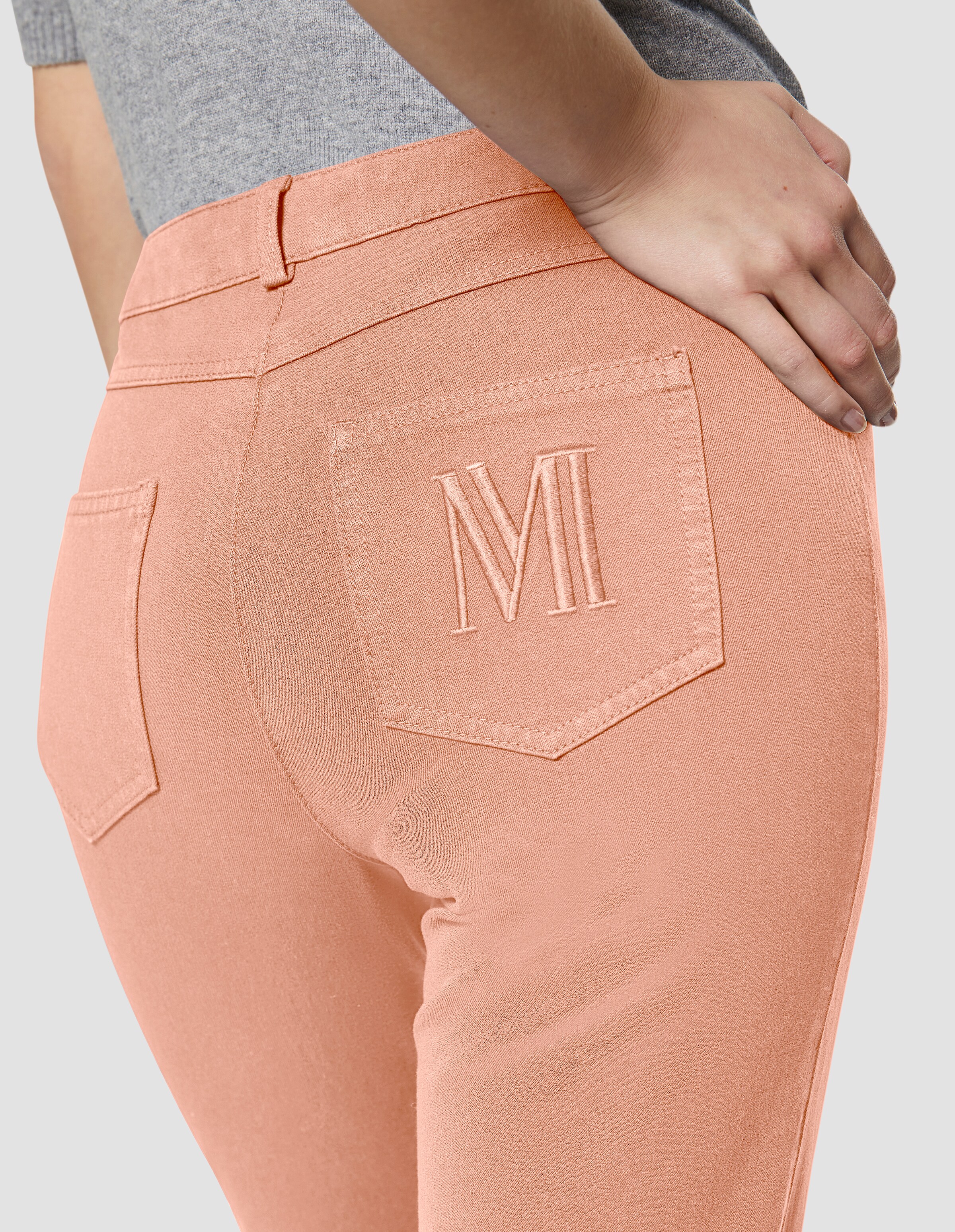 M-jeans with logo decoration in peach | MADELEINE Fashion