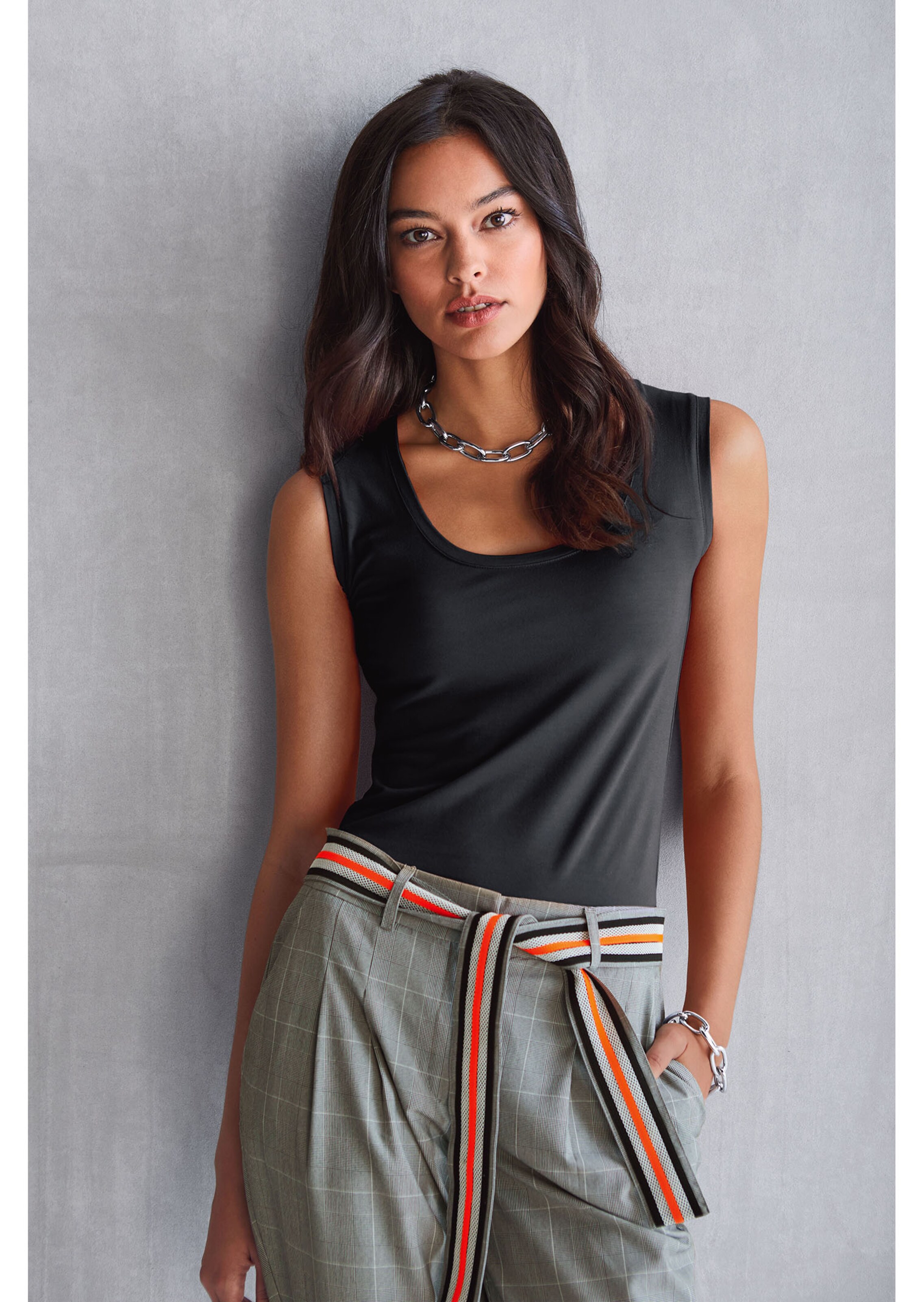 Tops aus edlen Stoffen online entdecken