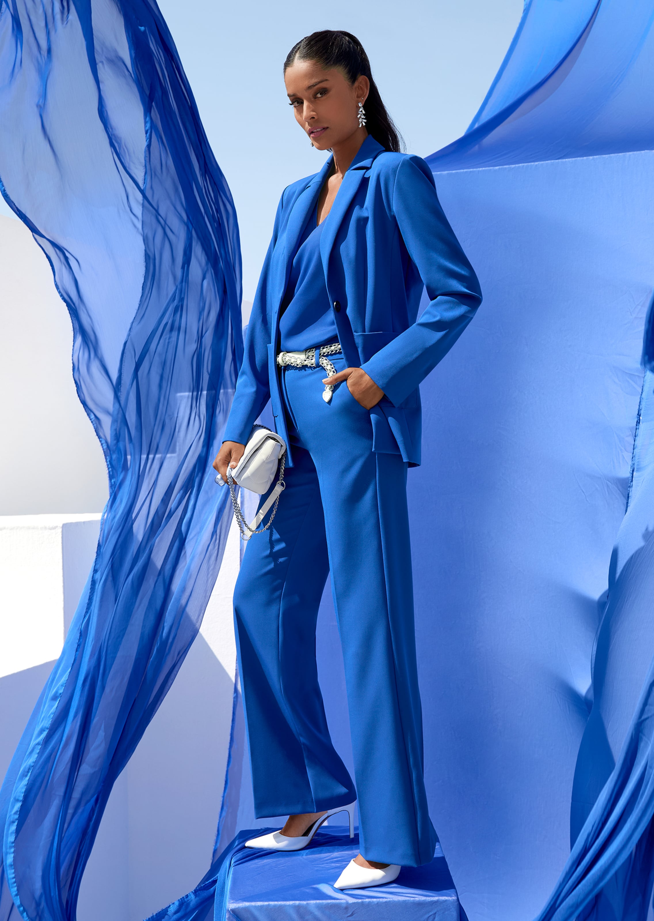 Longblazer in royal blue | MADELEINE Fashion