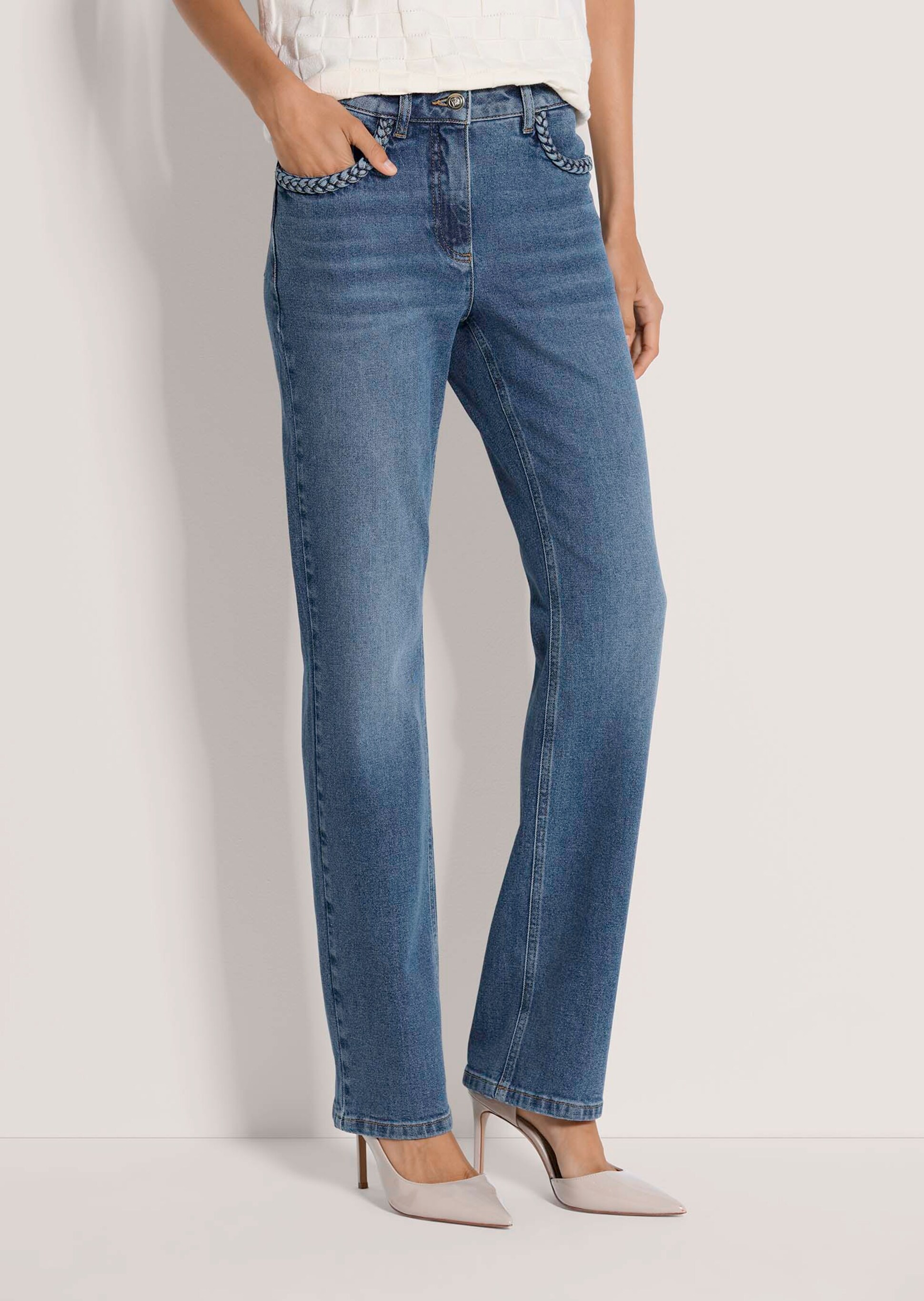 Slim-Fit Jeans mit Flechtelement an der Tasche in blue | MADELEINE Mode
